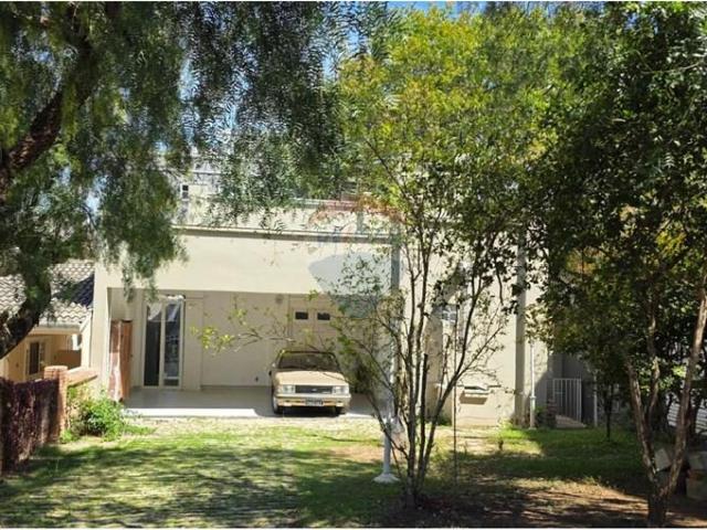 Casa para venda em Convívio Residencial Santana em Arujá São Paulo de 216.35m² com 6 Quartos e 4 Garagens
