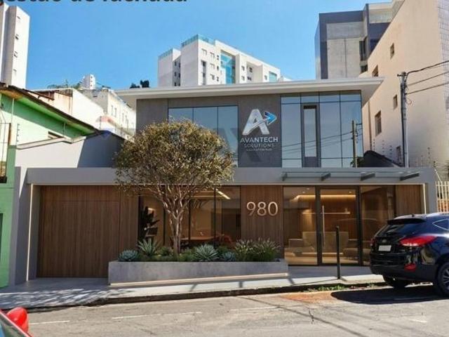 Casa para venda em Coração De Jesus de 240.00m² com 3 Quartos, 1 Suite e 2 Garagens