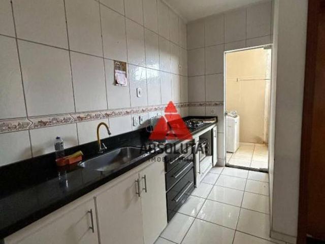 Casa para venda em Catharina Zanaga de 84.00m² com 3 Quartos e 2 Garagens