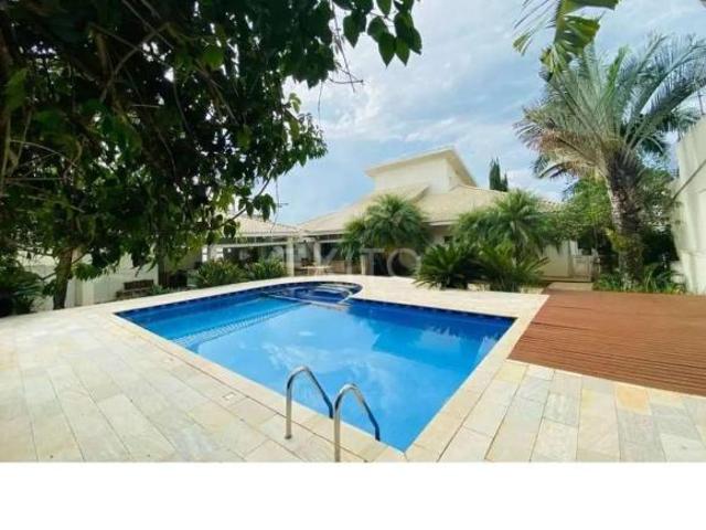 Casa para venda em Caxambu de 453.00m² com 3 Quartos, 3 Suites e 5 Garagens