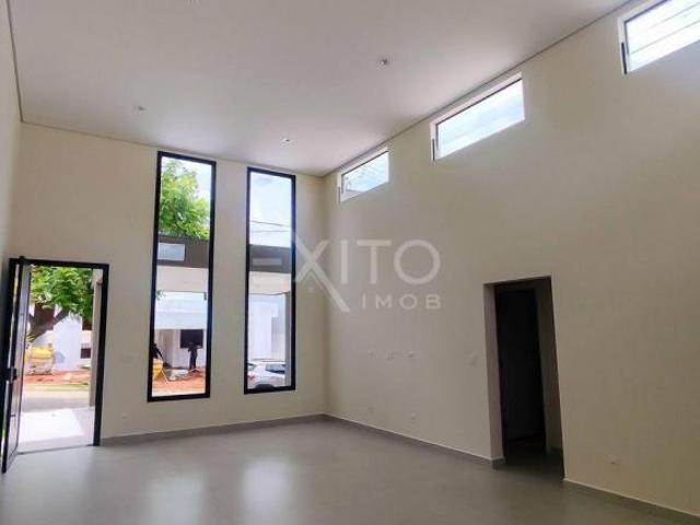 Casa para venda em Cabreúva de 145.00m² com 3 Quartos, 1 Suite e 2 Garagens