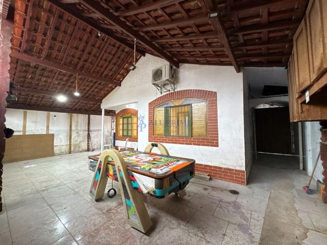 Casa para venda em Caiçara em Praia Grande São Paulo de 100.00m² com 2 Quartos e 4 Garagens