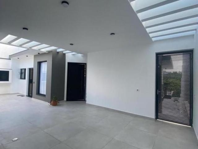 Casa para Venda em Caieiras, Nova Caieiras, 4 dormitórios, 3 suítes, 5 banheiros, 2 vagas