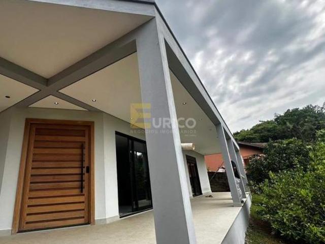 Casa para venda em Caixa D´água de 240.00m² com 3 Quartos, 3 Suites e 4 Garagens