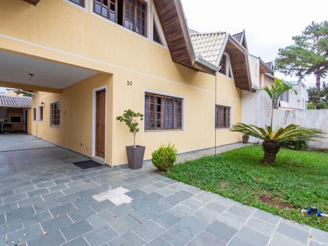 Casa para venda em Cajuru em Curitiba Paraná de 262.79m² com 5 Quartos, 1 Suíte e 4 Garagens