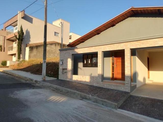Casa para Venda em Camanducaia, Vila Da Mantiqueira, 3 dormitórios, 1 suíte, 3 banheiros, 2 vagas