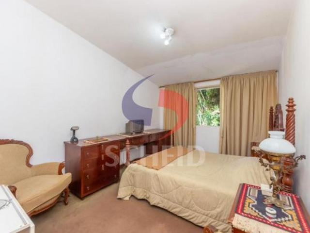Casa para venda em Campo Belo com 5 quartos, sendo 2 suítes, 369m²
