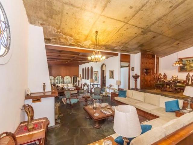 Casa para venda em Campo Belo com 5 quartos, sendo 4 suítes, 369m²