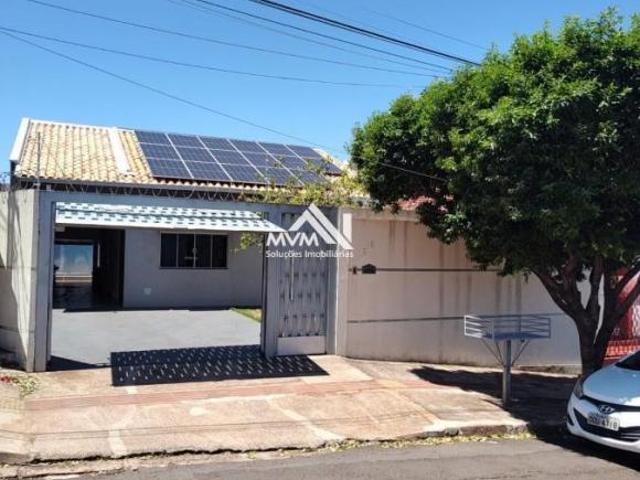 Casa para Venda em Campo Grande, Amambaí, 3 dormitórios, 1 suíte, 4 banheiros, 4 vagas