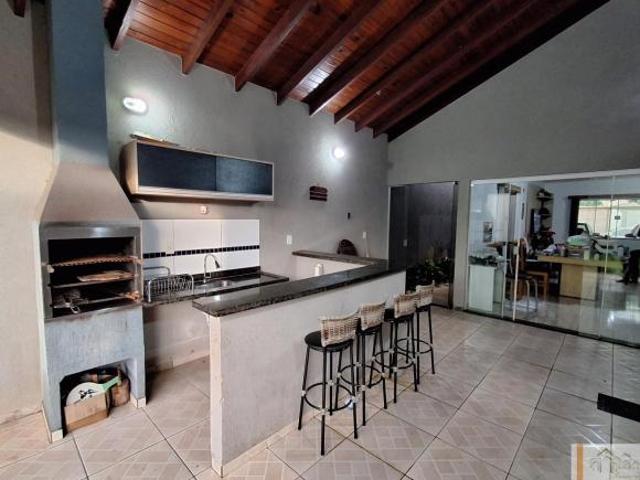 Casa para Venda em Campo Grande, Jardim Itatiaia, 3 dormitórios, 1 suíte, 3 banheiros, 4 vagas