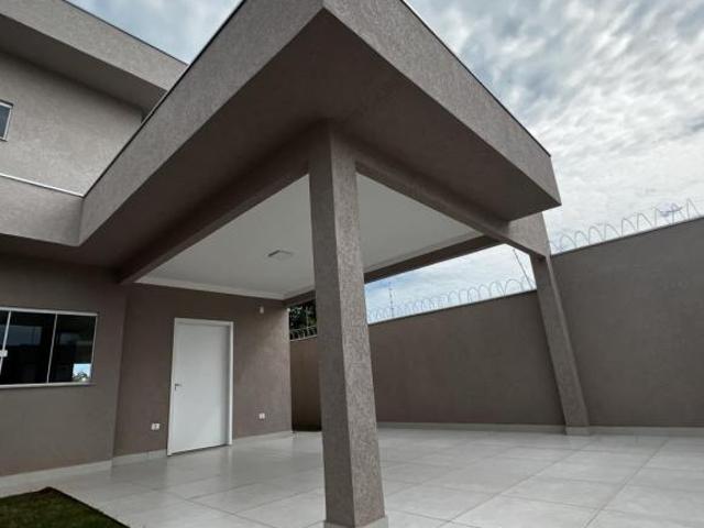 Casa para Venda em Campo Grande, Vila Morumbi, 3 dormitórios, 1 suíte, 4 banheiros, 2 vagas