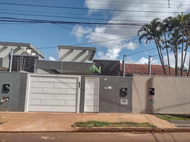 Casa para Venda em Campo Grande, Vila Morumbi, 3 dormitórios, 3 suítes, 1 banheiro, 2 vagas