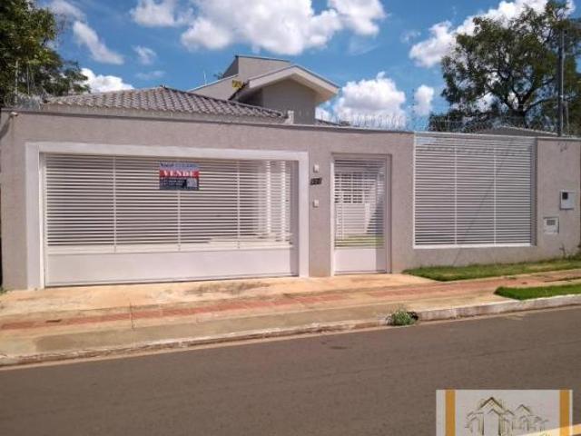 Casa para Venda em Campo Grande, Vila Nascente, 3 dormitórios, 3 suítes, 4 banheiros, 4 vagas