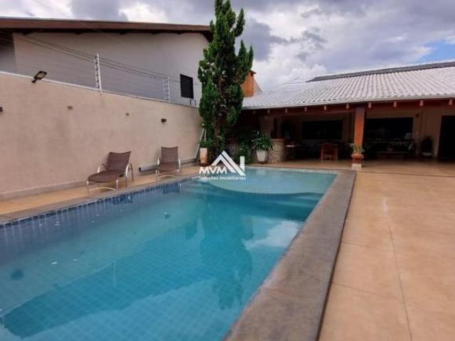 Casa para Venda em Campo Grande, Vila Vilas Boas, 3 dormitórios, 3 suítes, 5 banheiros, 6 vagas