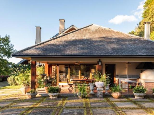 Casa para Venda em Campos do Jordão, Alto do Capivari, 6 dormitórios, 6 suítes, 8 banheiros, 10 vaga