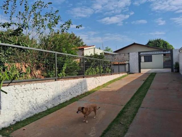 Casa para venda em Campos Ville de 144.00m² com 3 Quartos, 1 Suite e 10 Garagens