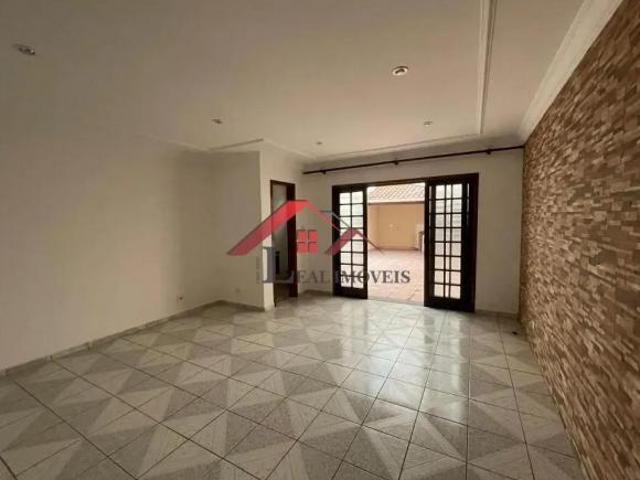 Casa para venda em Campestre de 170.00m² com 3 Quartos, 1 Suite e 3 Garagens