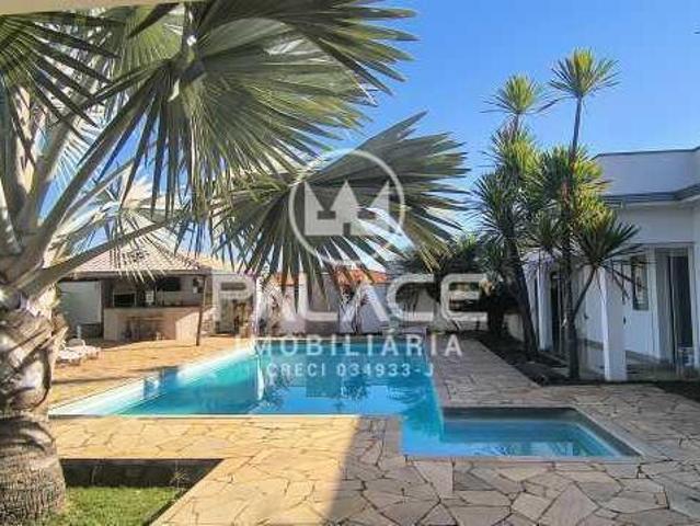 Casa para venda em Campestre de 520.00m² com 5 Quartos, 2 Suites e 5 Garagens