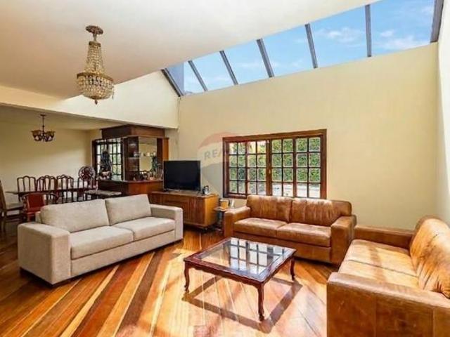 Casa para venda em Campina Do Siqueira de 381.00m² com 4 Quartos e 4 Suites