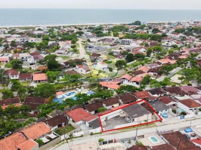 Casa para venda em Canoas de 244.00m² com 3 Quartos e 5 Garagens