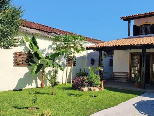 Casa para venda em Canto Do Forte de 257.00m² com 5 Quartos, 1 Suite e 5 Garagens