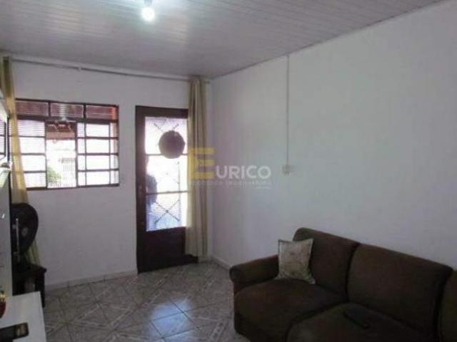Casa para venda em Capela de 270.00m² com 9 Quartos, 2 Suites e 1 Garagem