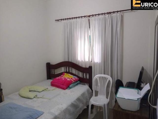 Casa para venda em Capela de 275.00m² com 7 Quartos, 1 Suite e 5 Garagens