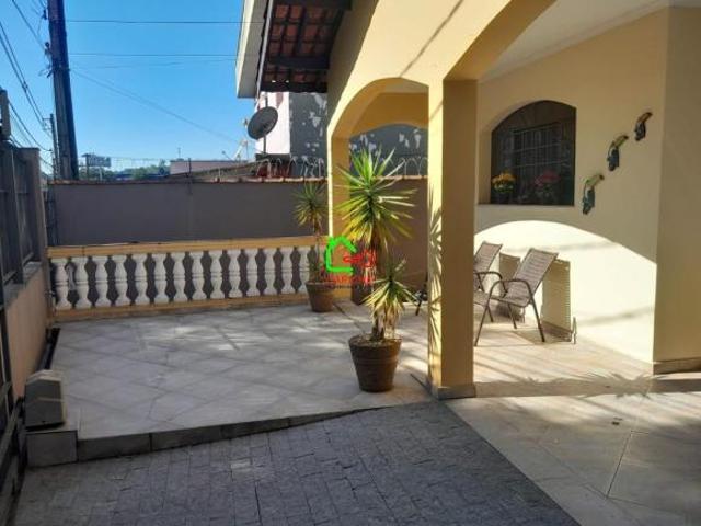 Casa para venda em Capela de 300.00m² com 3 Quartos, 1 Suite e 9 Garagens