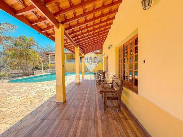 Casa para venda em Capela Do Barreiro de 600.00m² com 4 Quartos, 1 Suite e 5 Garagens