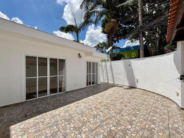Casa para venda em Capela do Socorro com 2 quartos, sendo 1 suíte, 106m²