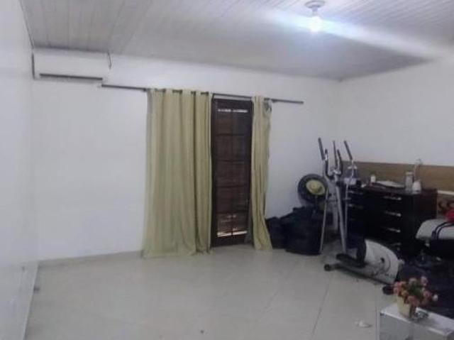 Casa para Venda em Carapicuíba, 4 dormitórios, 2 banheiros, 2 vagas