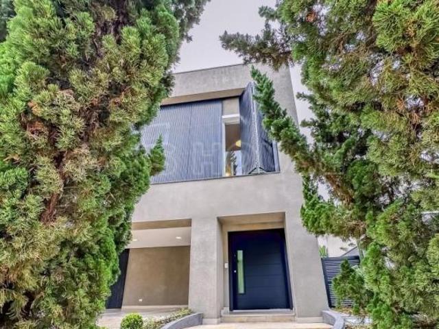 Casa para Venda em Carapicuíba, Golf Gardens, 4 dormitórios, 4 suítes, 6 banheiros, 4 vagas