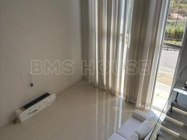 Casa para Venda em Carapicuíba, Granja Viana, 3 dormitórios, 3 suítes, 5 banheiros, 5 vagas