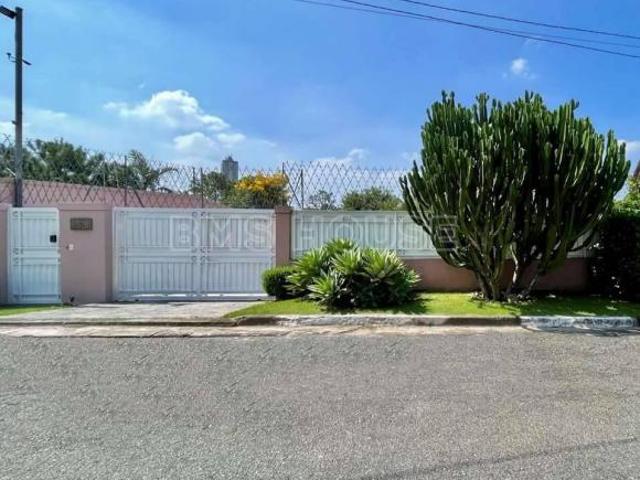 Casa para Venda em Carapicuíba, Granja Viana, 3 dormitórios, 3 suítes, 6 banheiros, 6 vagas