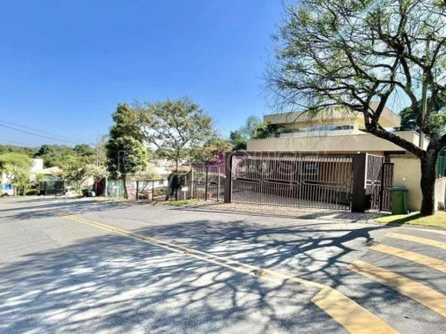 Casa para Venda em Carapicuíba, Granja Viana, 4 dormitórios, 4 suítes, 5 banheiros, 4 vagas