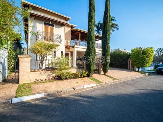 Casa para Venda em Carapicuíba, Granja Viana, 5 dormitórios, 5 suítes, 6 banheiros, 6 vagas