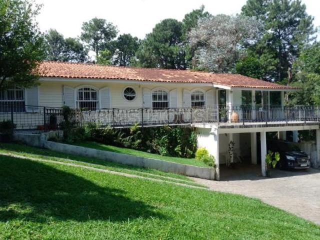 Casa para Venda em Carapicuíba, Jardim Marilu, 4 dormitórios, 1 suíte, 5 banheiros, 6 vagas