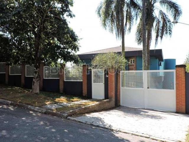 Casa para Venda em Carapicuíba, Vila Appia Antica, 6 dormitórios, 6 suítes, 8 banheiros, 8 vagas