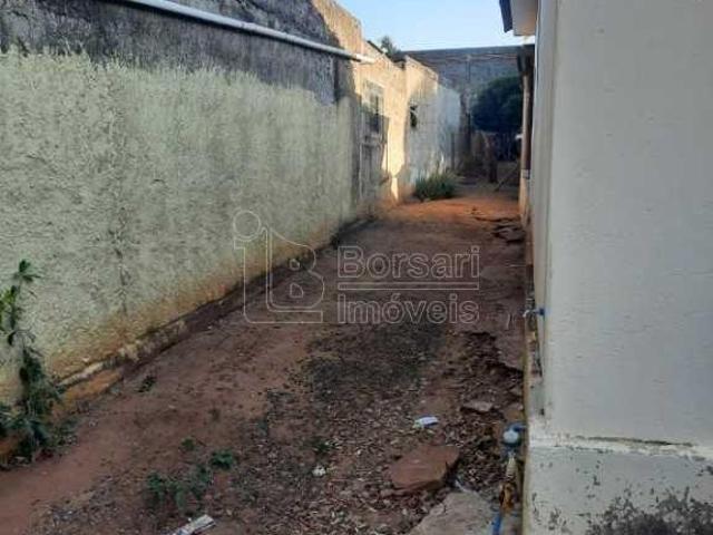 Casa para venda em Carmo de 93.00m² com 2 Quartos e 4 Garagens