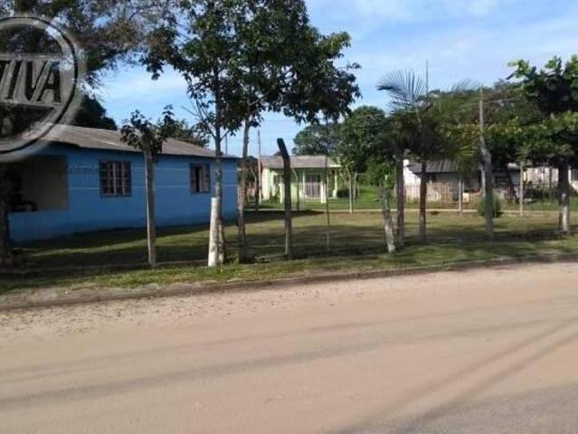 Casa para venda em Carvoeiro de 200.00m² com 3 Quartos e 1 Garagem