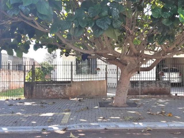 Casa para Venda em Cascavel/PR 5 Dorm. 177 m2 Área Útil