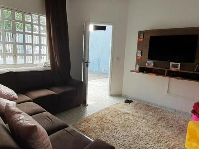 Casa para Venda em Cascavel/PR 5 Dorm. 206 m2 Área Útil