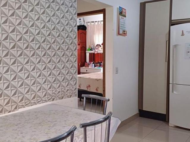 Casa em Cascavel/PR, no Esmeralda, lote inteiro de 200m2, Jd Siena