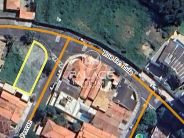 Casa para venda em Castelinho de 474.00m² com 1 Quarto, 1 Suite e 1 Garagem