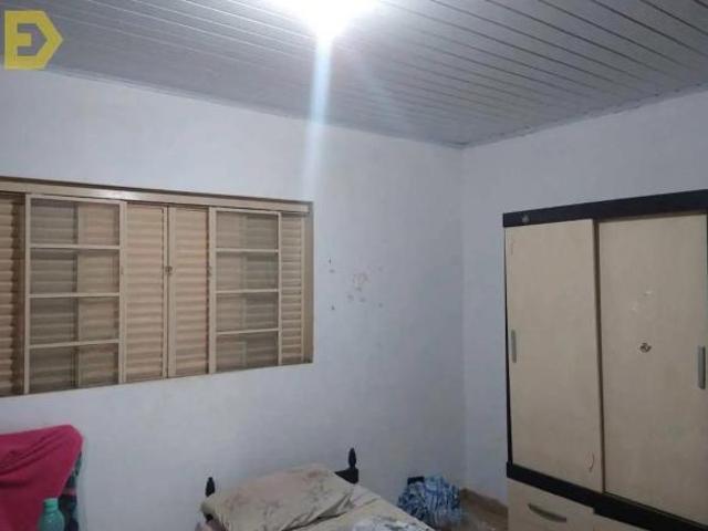 Casa para venda em Castelo Branco de 138.00m² com 2 Quartos, 1 Suite e 1 Garagem