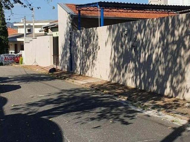 Casa para venda em Castelo de 312.00m² com 3 Quartos e 12 Garagens