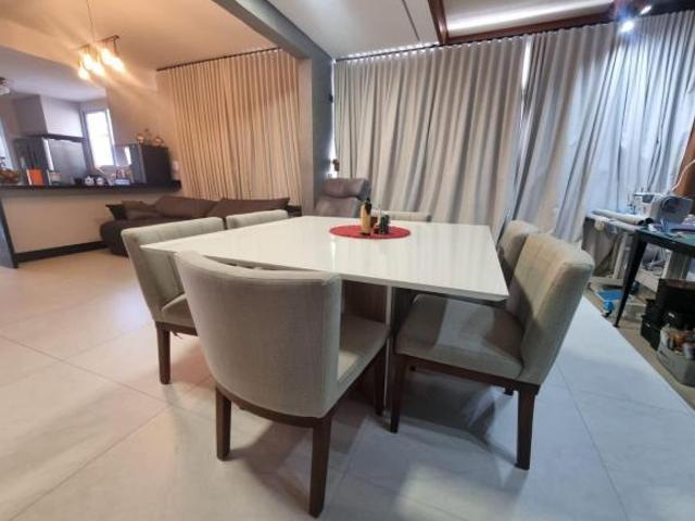 Casa para venda em Cézar De Souza de 124.00m² com 3 Quartos, 1 Suite e 2 Garagens
