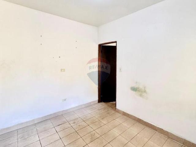 Casa para venda em Cézar De Souza de 205.00m² com 3 Quartos e 1 Suite