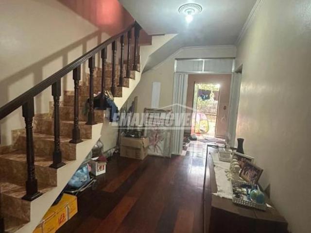 Casa para venda em Central Parque de 197.00m² com 4 Quartos, 2 Suites e 2 Garagens