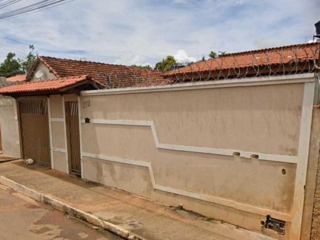 Casa para venda em Centro, Nepomuceno
